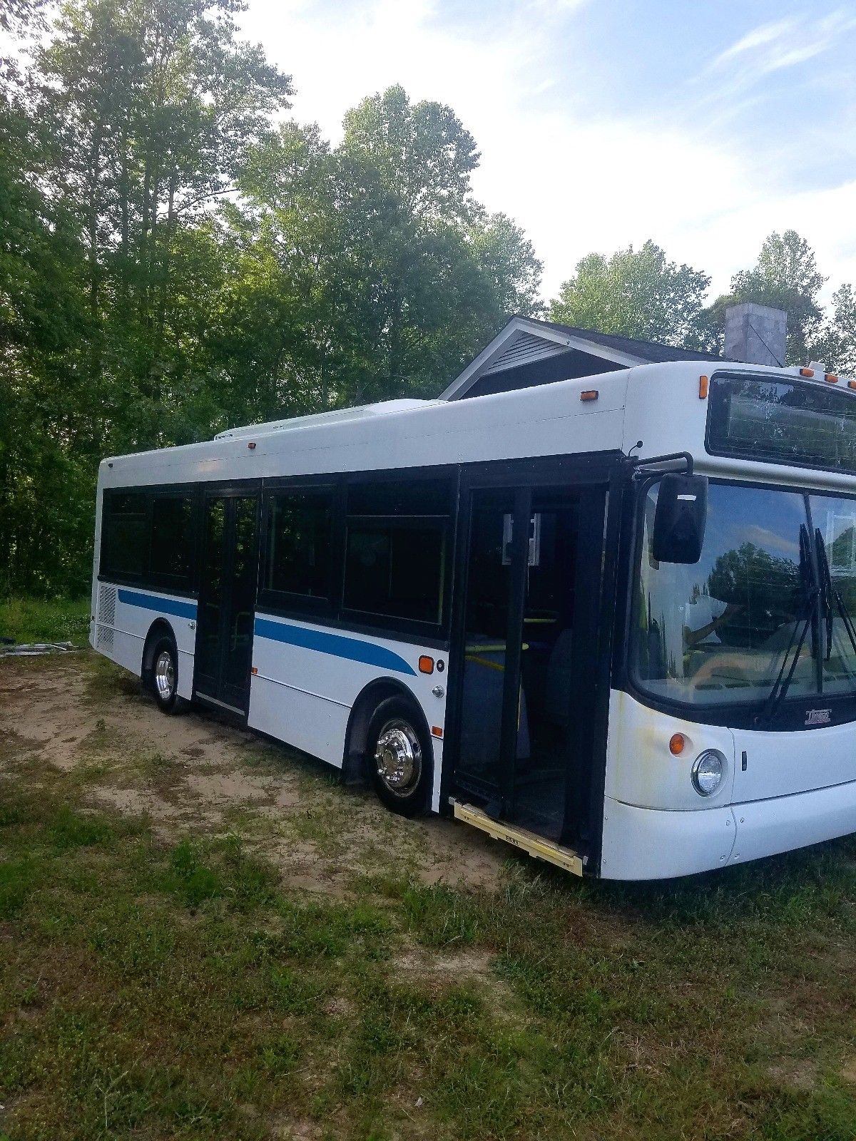 2001 Thomas Party Bus 24 Passenger for sale