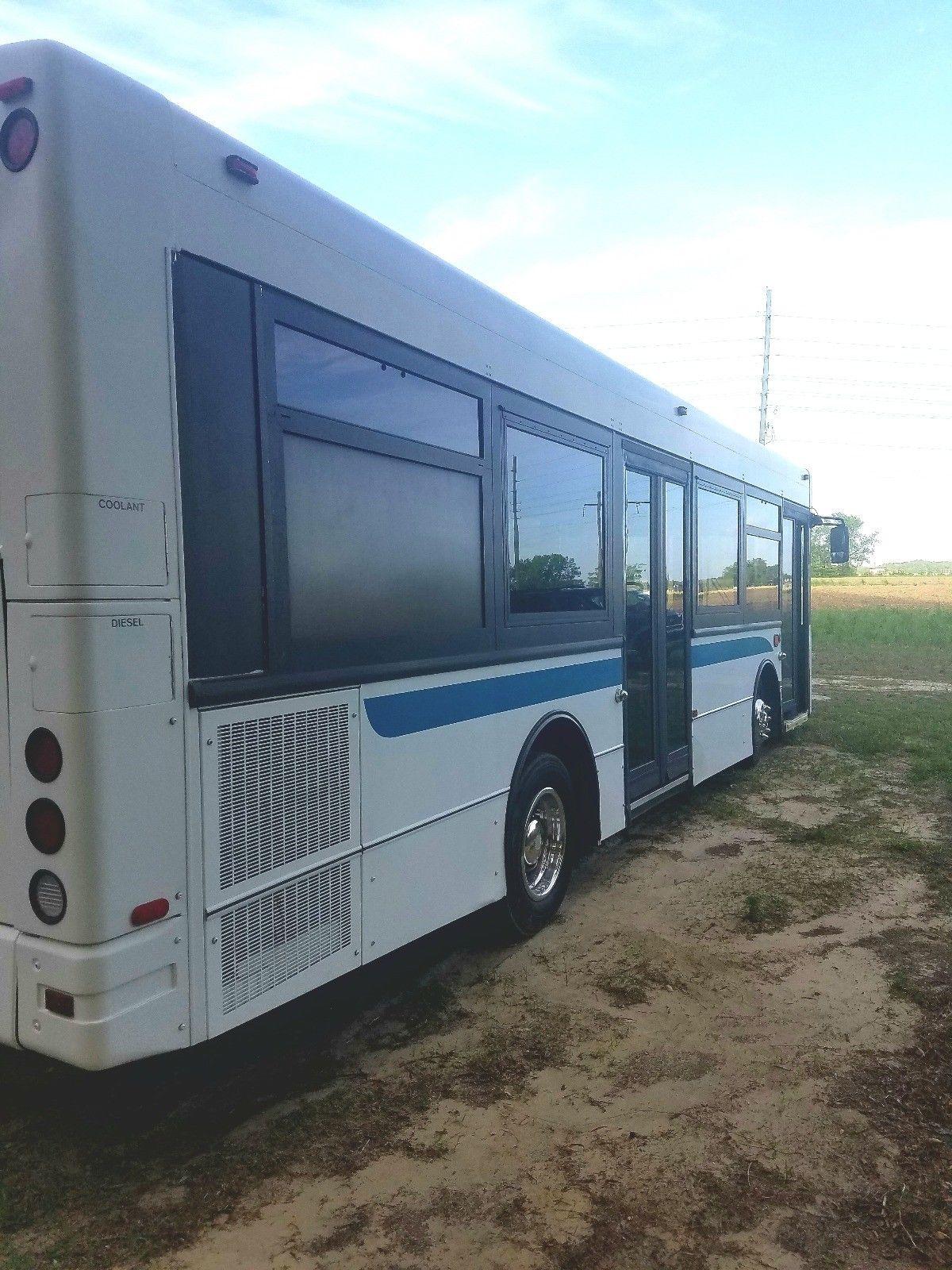 2001 Thomas Party Bus 24 Passenger for sale