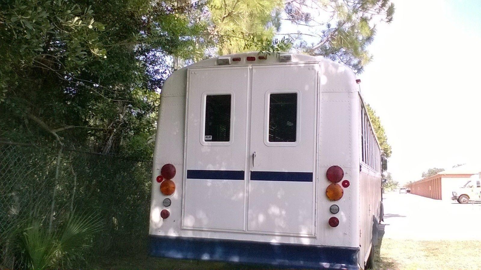 1999 Thomas Built bus, Former Military Hospital Evacuation bus for sale