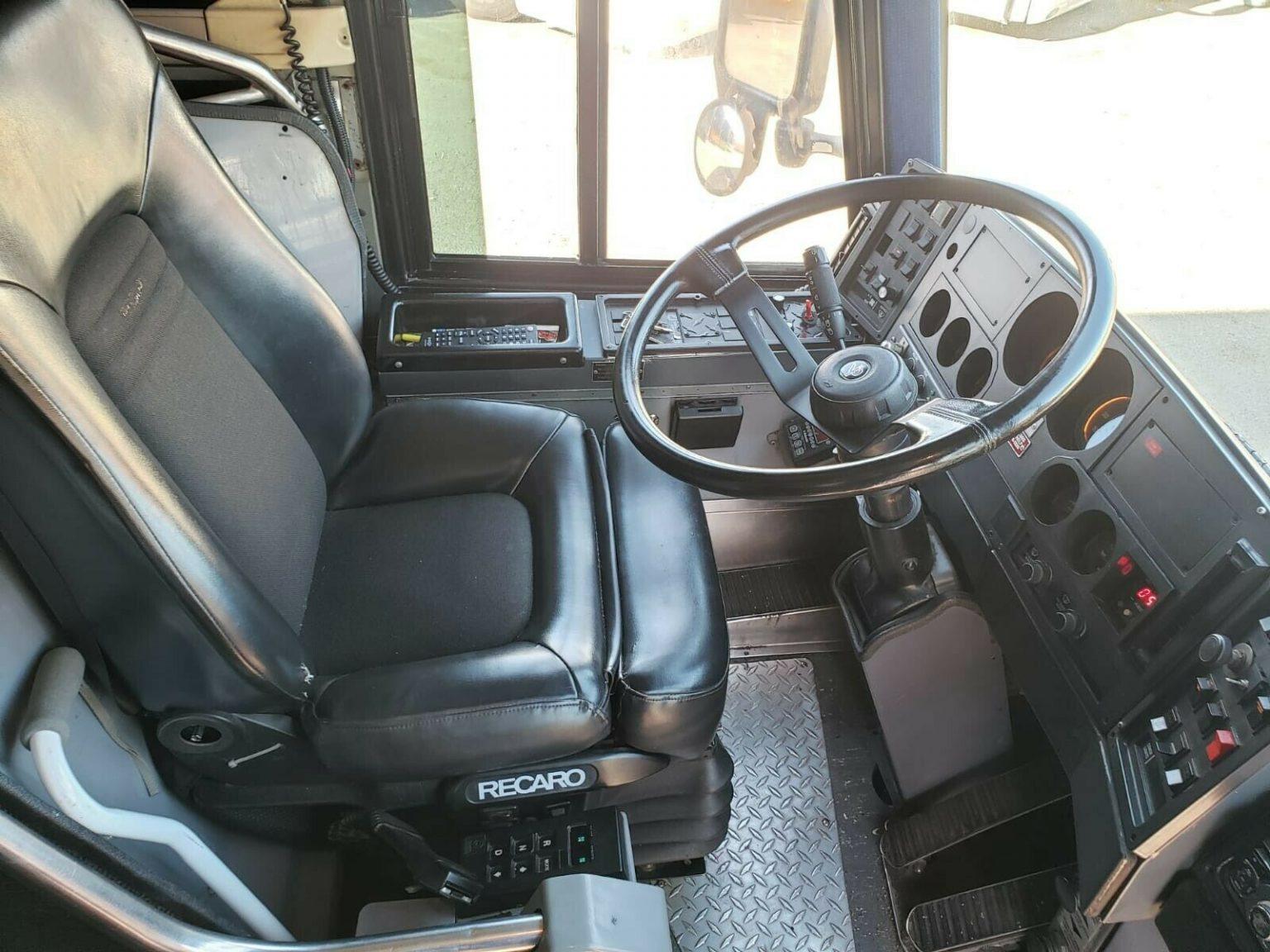 1997 MCI 102 D3 40foot bus with 47 seats for sale