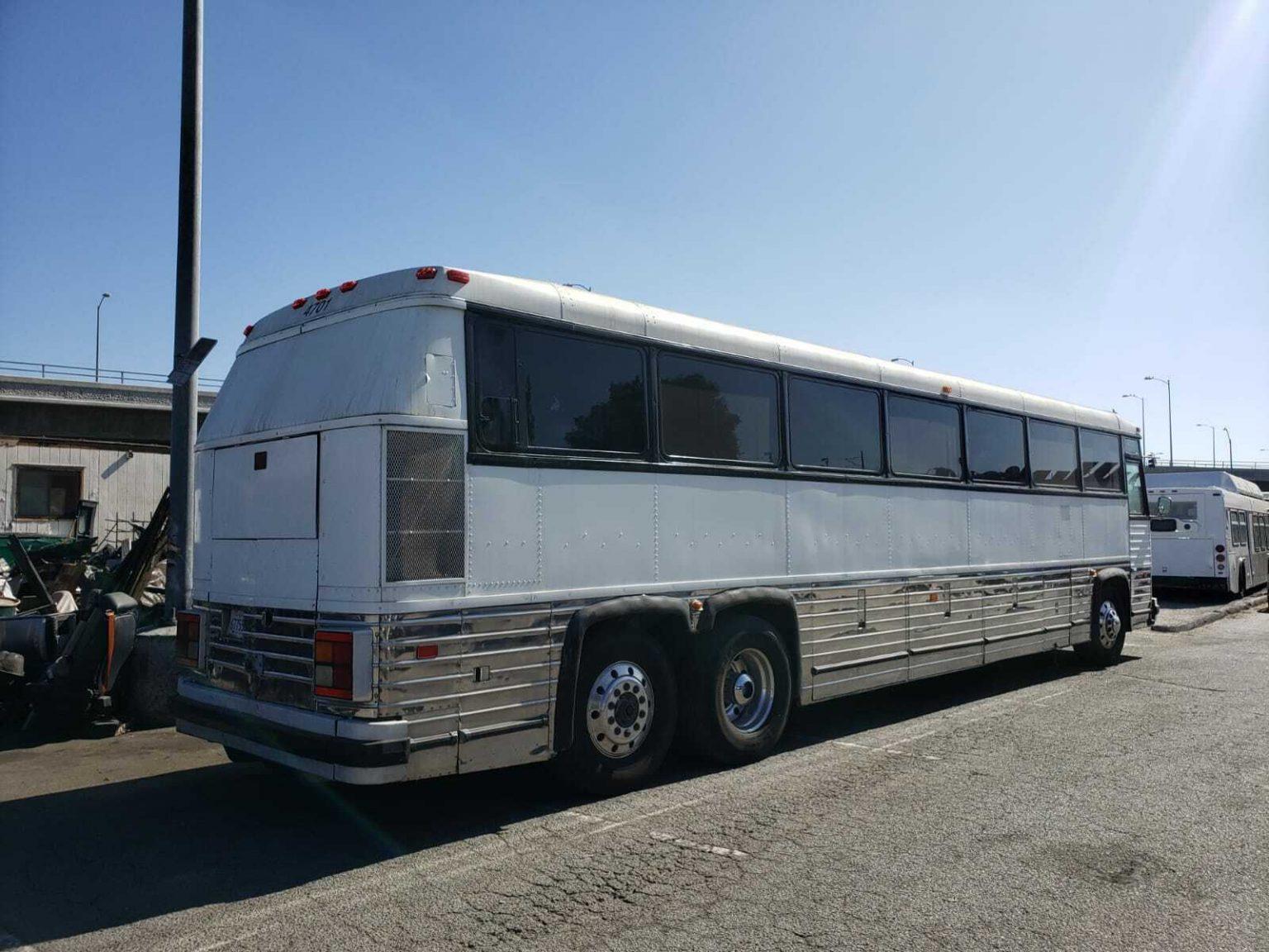 1998 MCI MC 12 for sale