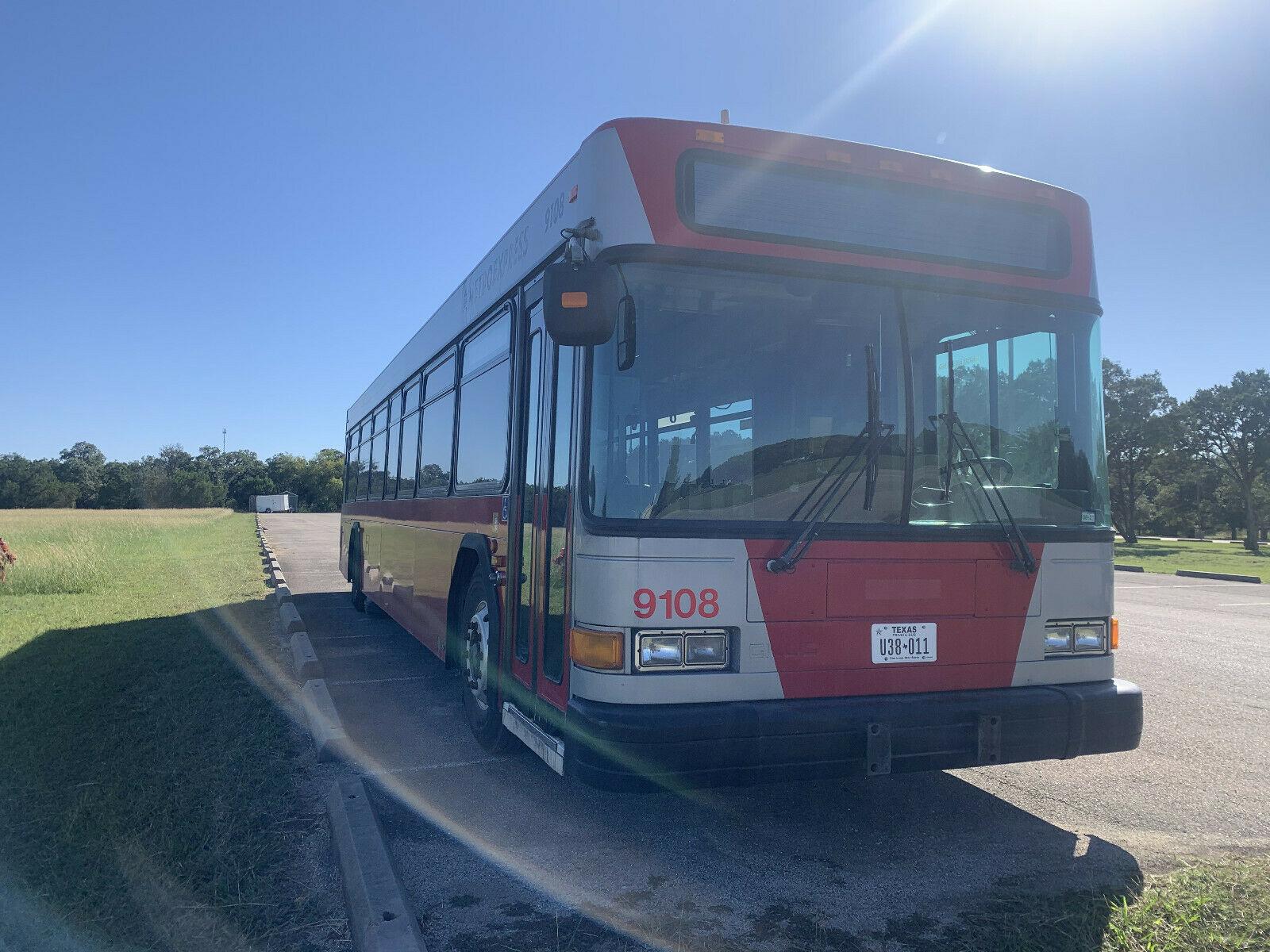 2001 Gillig G22D102N4 Bus church/activity/coach/RV for sale