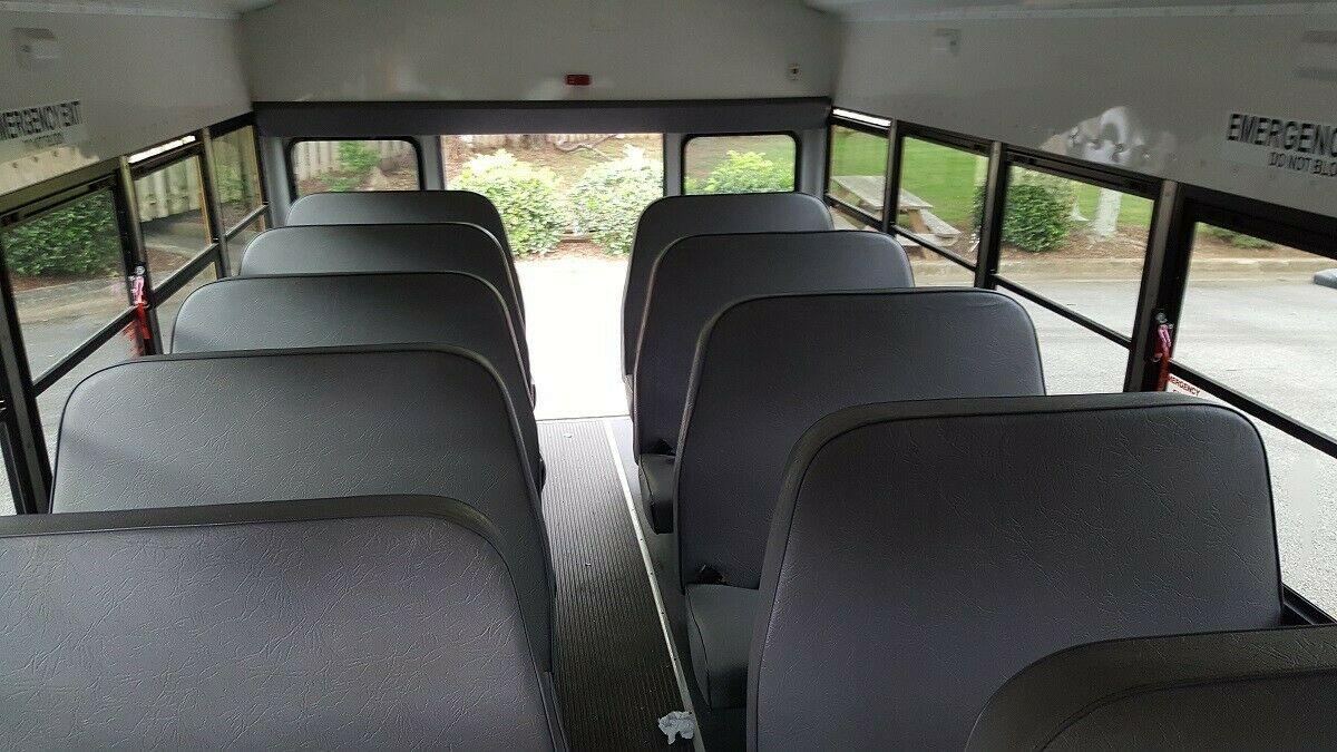 2009 Chevrolet Express 3500 Mini-Bus for sale