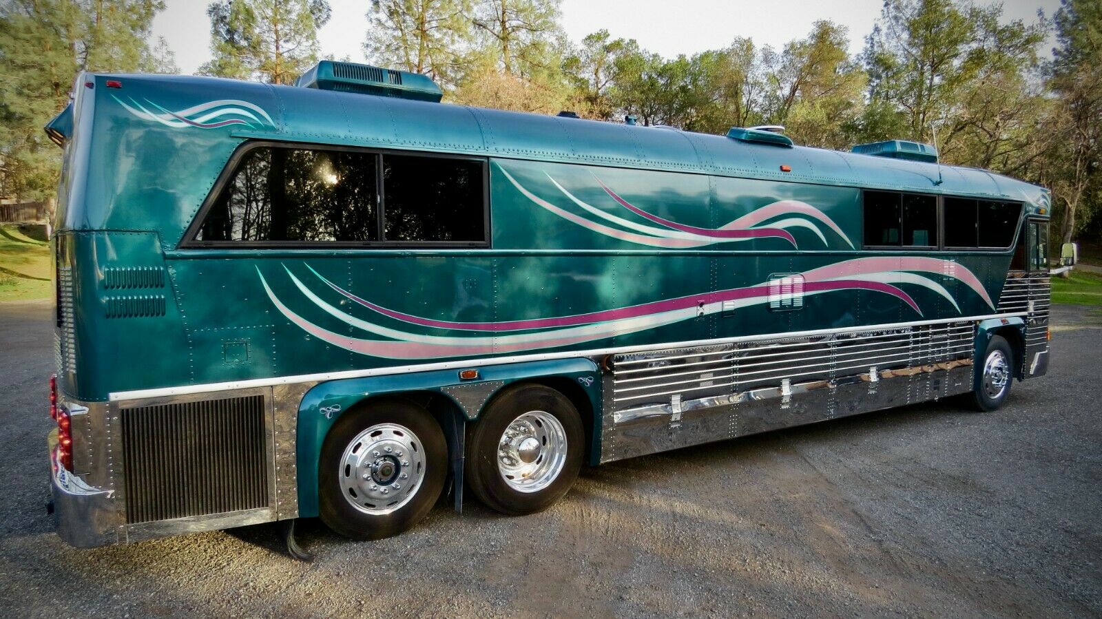 1969 MCI MC7 Bus Conversion a true Masterpiece of Vision and ...