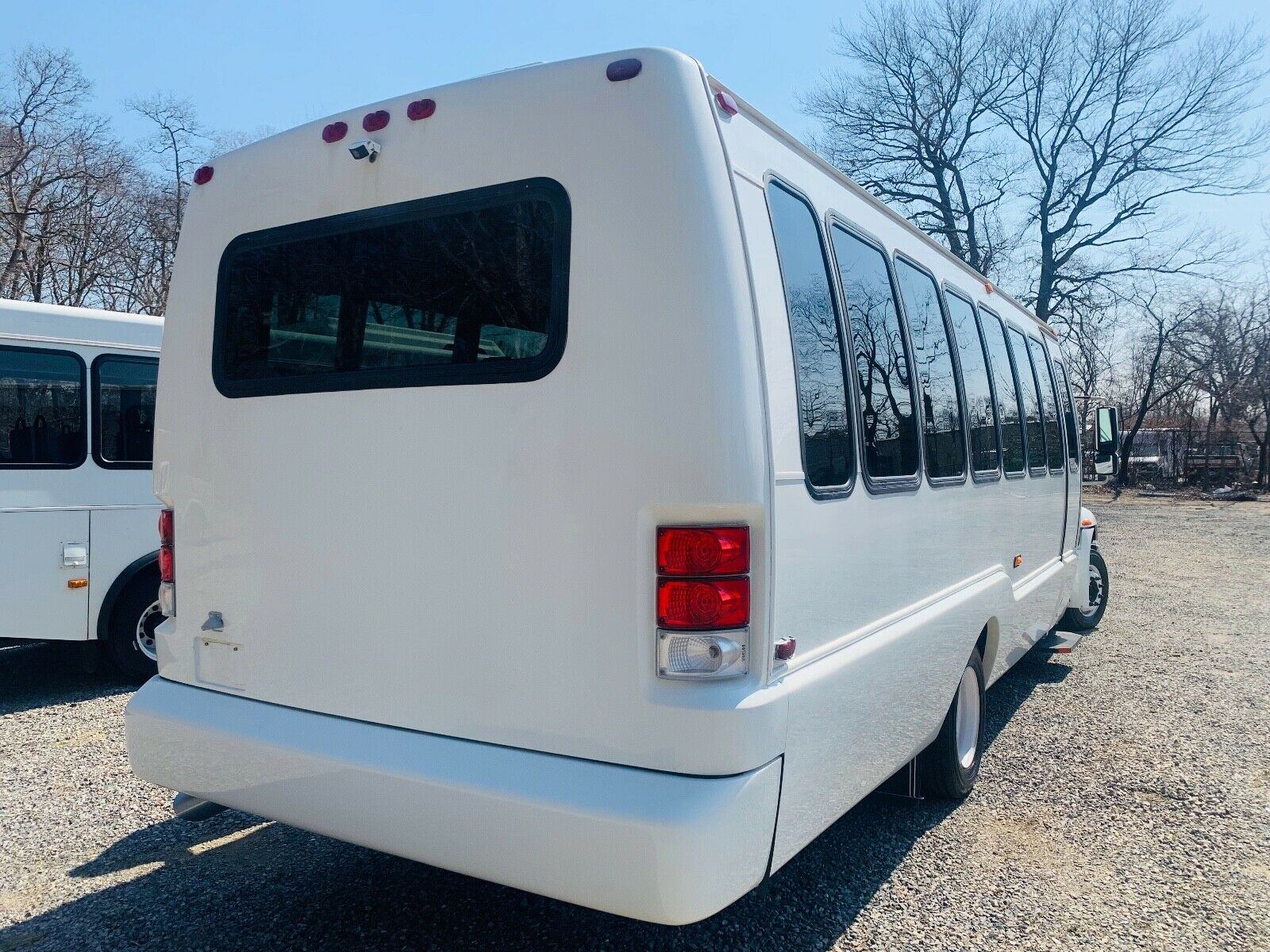 2011 International 4300 Krystal Coach 28 Passenger Tour Bus, ONLY 5K ...