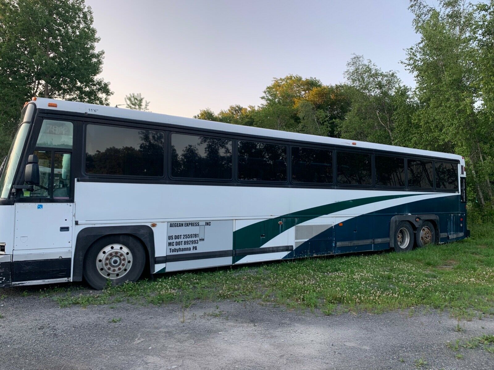 MCI DL3 bus for sale