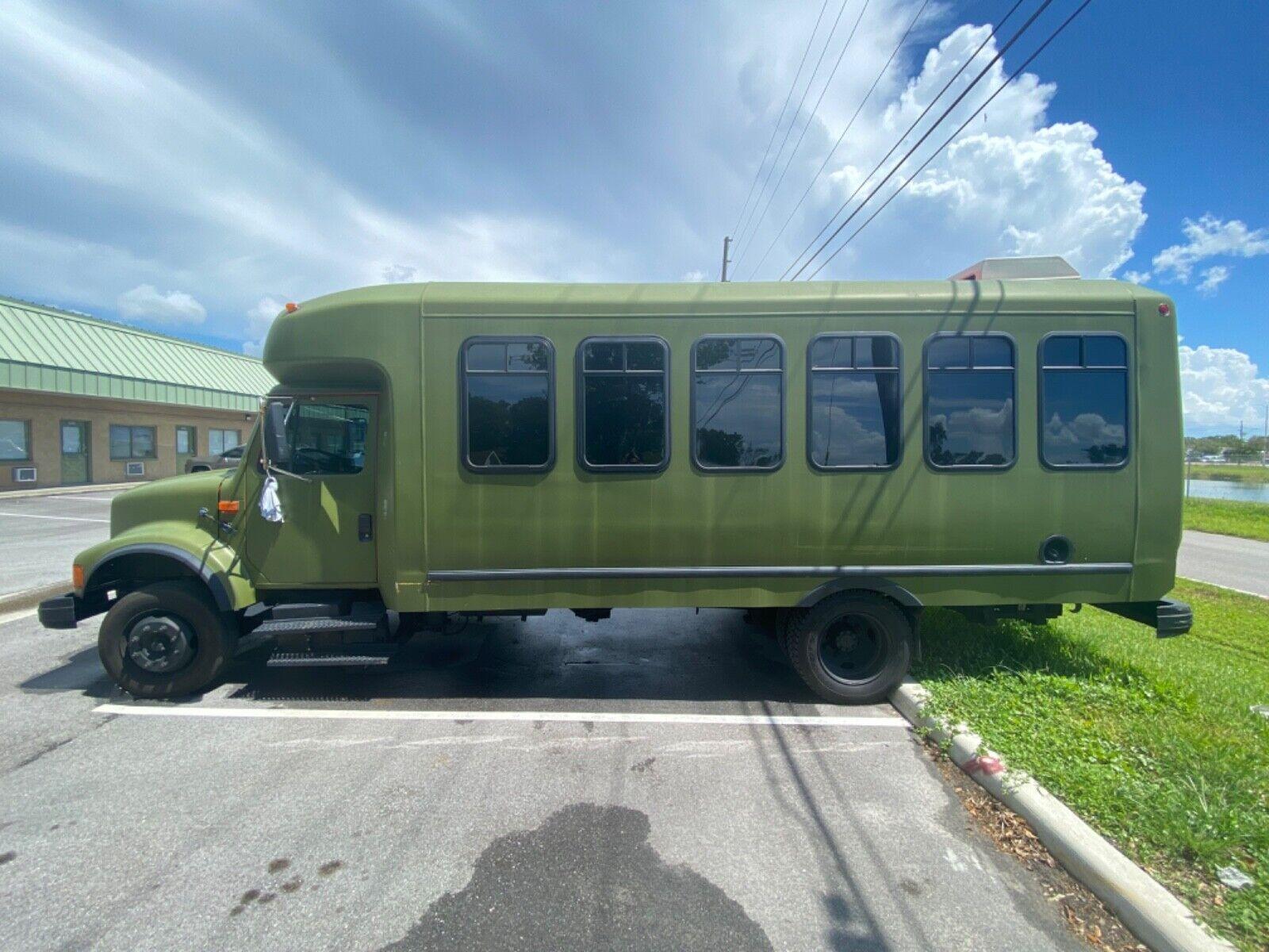 2002 International 3400 Shuttle Bus for sale