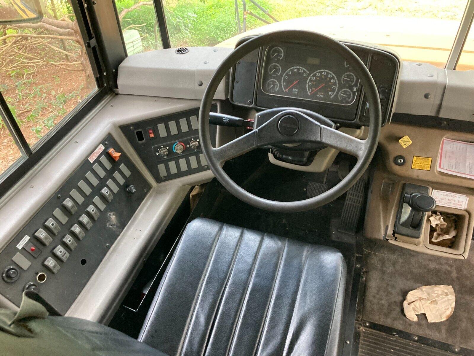 2006 International Freightliner Thomas Built FS65 school bus for sale
