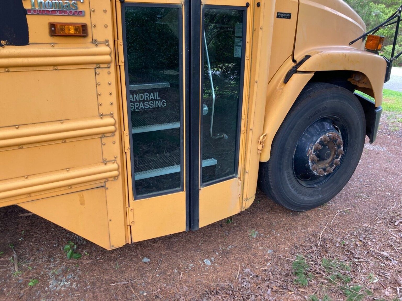 2006 International Freightliner Thomas Built FS65 school bus for sale