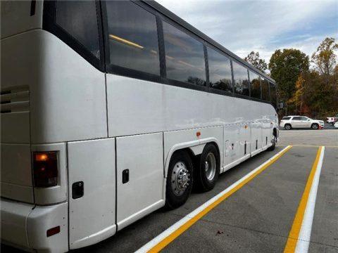 1998 MCI 102el3 for sale