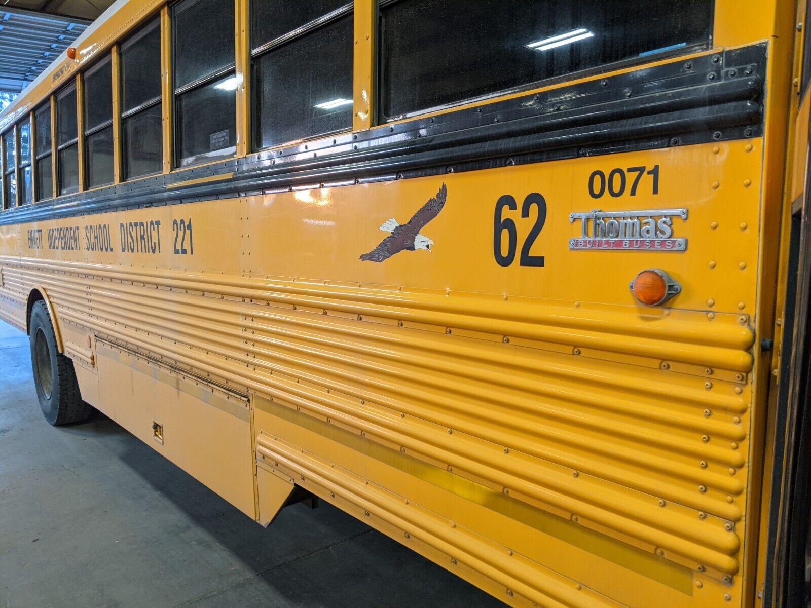 2000 Thomas / Freightliner 71- passenger School Bus for sale