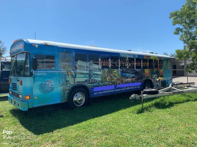 2007 Bluewater Sportfishing 30 tour bus for Sale! for sale