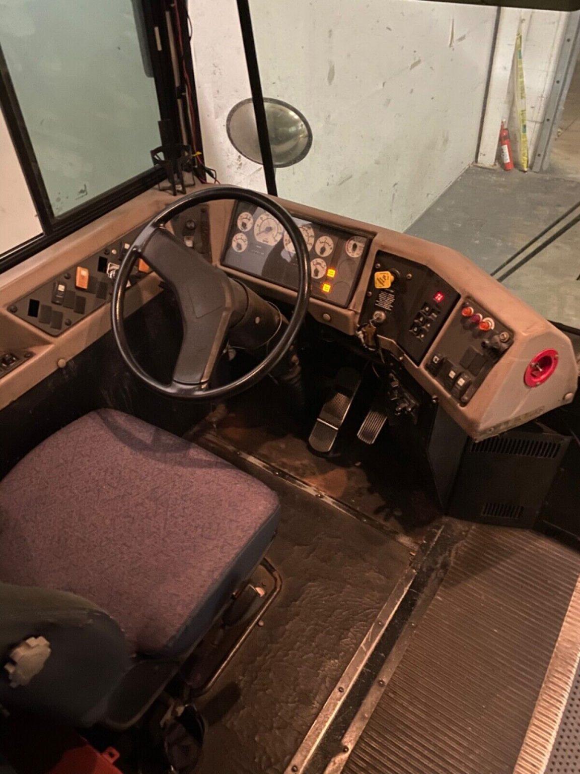 2005 International Diesel School Bus Skoolie @ Buses for sale