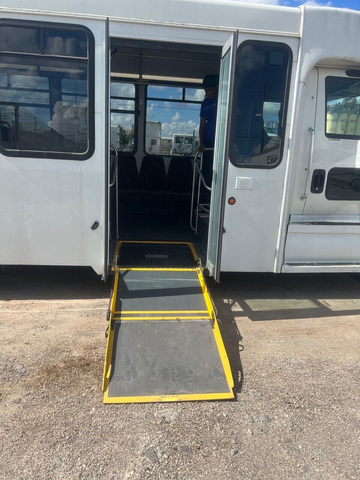 2014 International Ic300 29 Passenger Shuttle BUS 149,726 Miles for sale