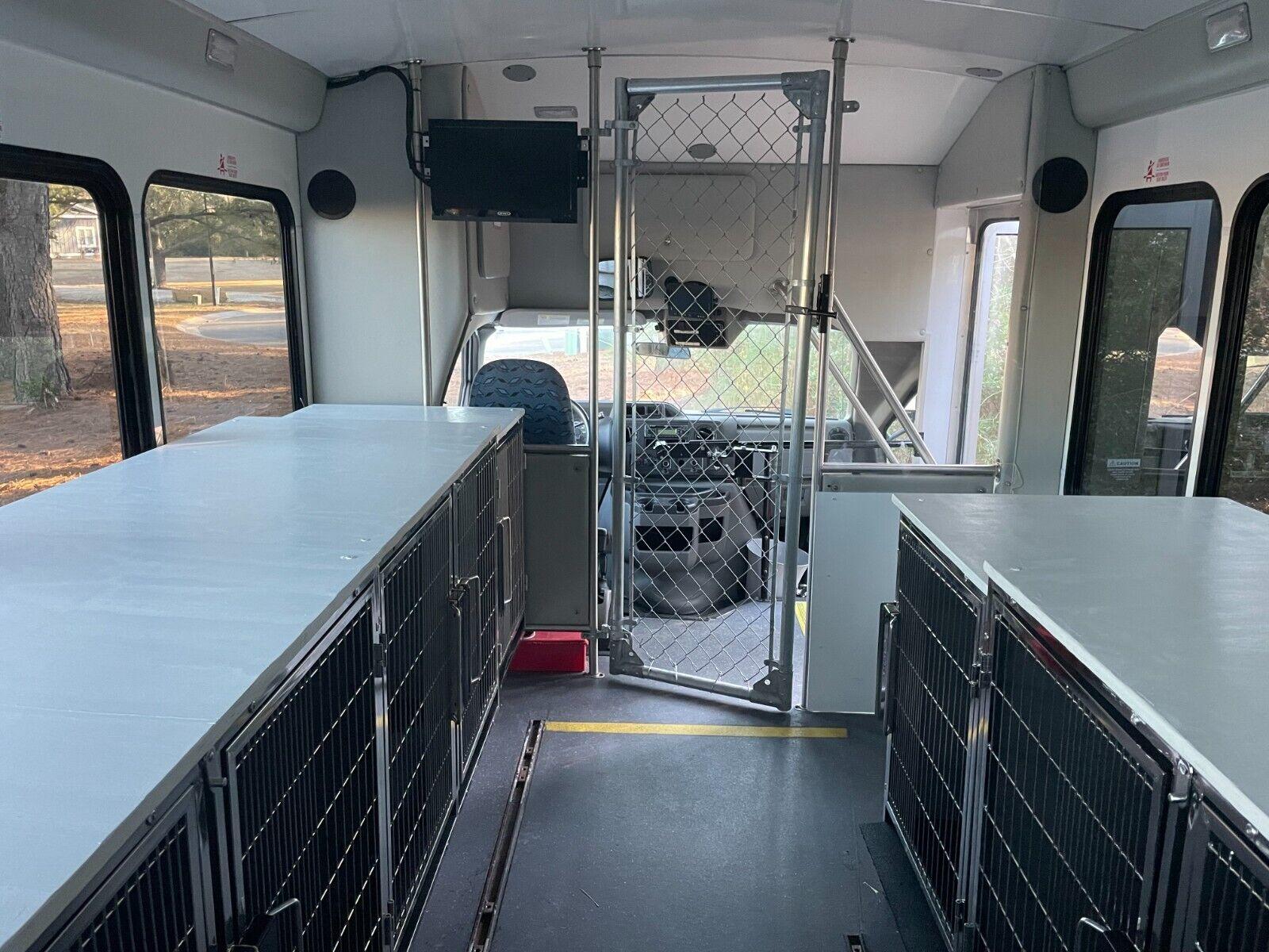 2018 Starcraft Dog Transport Minibus for sale